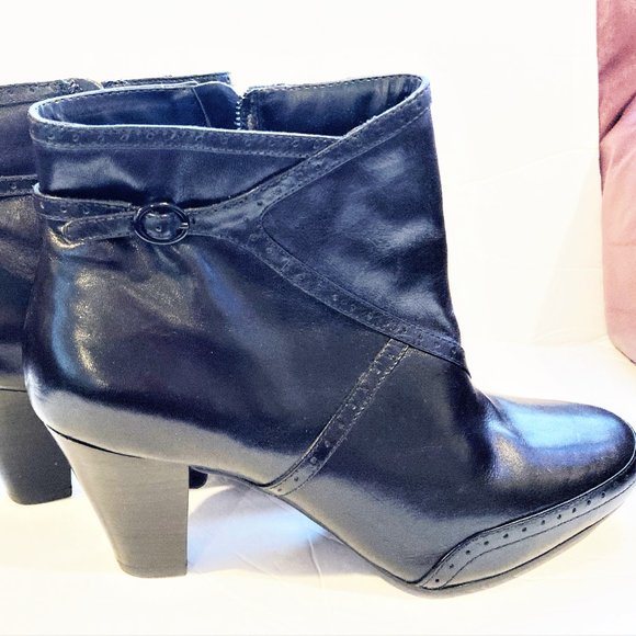 Clarks | Shoes | Nwt Boots Clarks Black Artisan Leather Women 95 Over ...